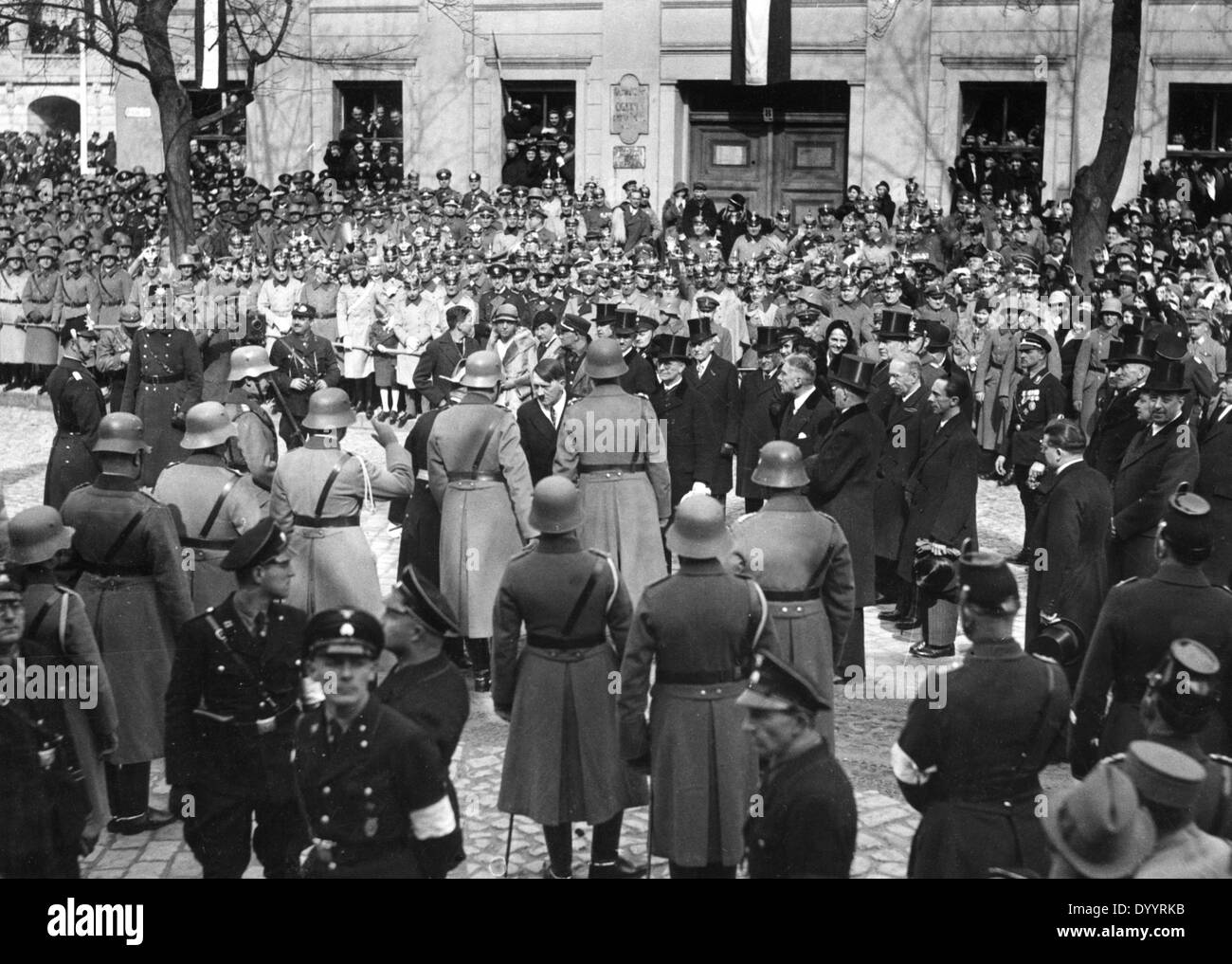 Franz von papen adolf hitler et joseph goebbels -Fotos und ...