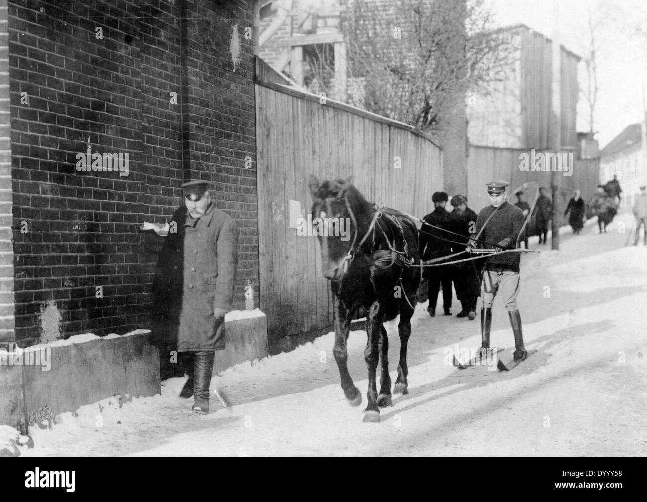 German officer -Fotos und -Bildmaterial in hoher Auflösung – Alamy