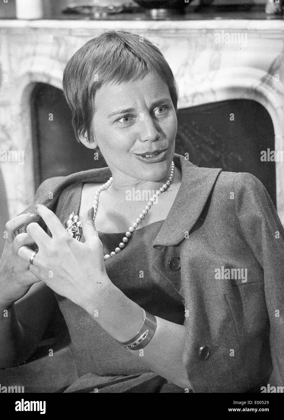 With maria schell -Fotos und -Bildmaterial in hoher Auflösung - Seite 3 ...