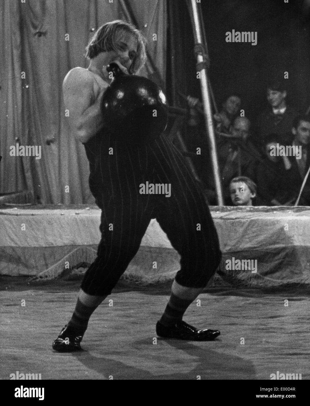 Russischer clown oleg popov -Fotos und -Bildmaterial in hoher Auflösung ...