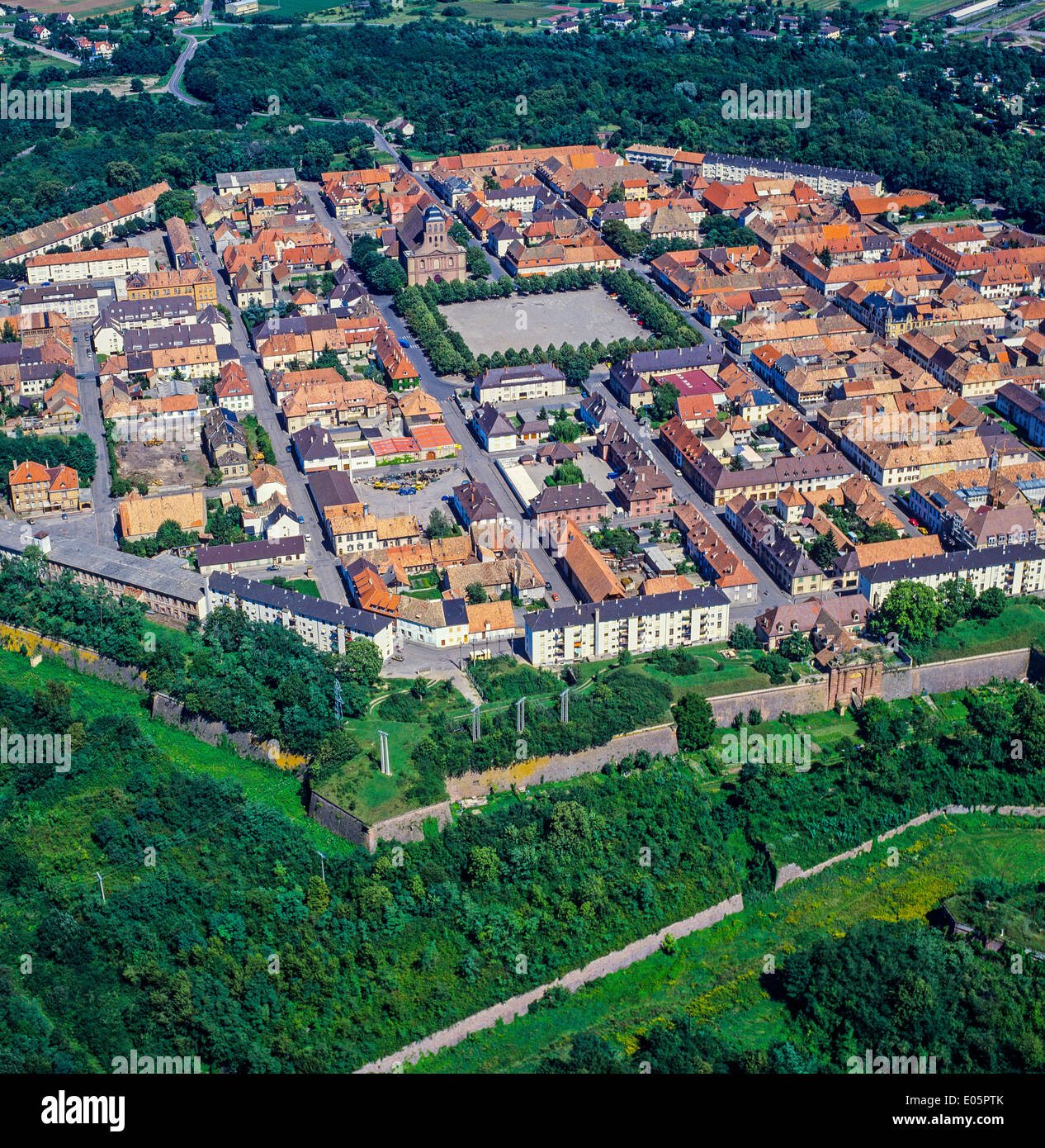 Neuf brisach befestigte stadt luftbild -Fotos und -Bildmaterial in ...