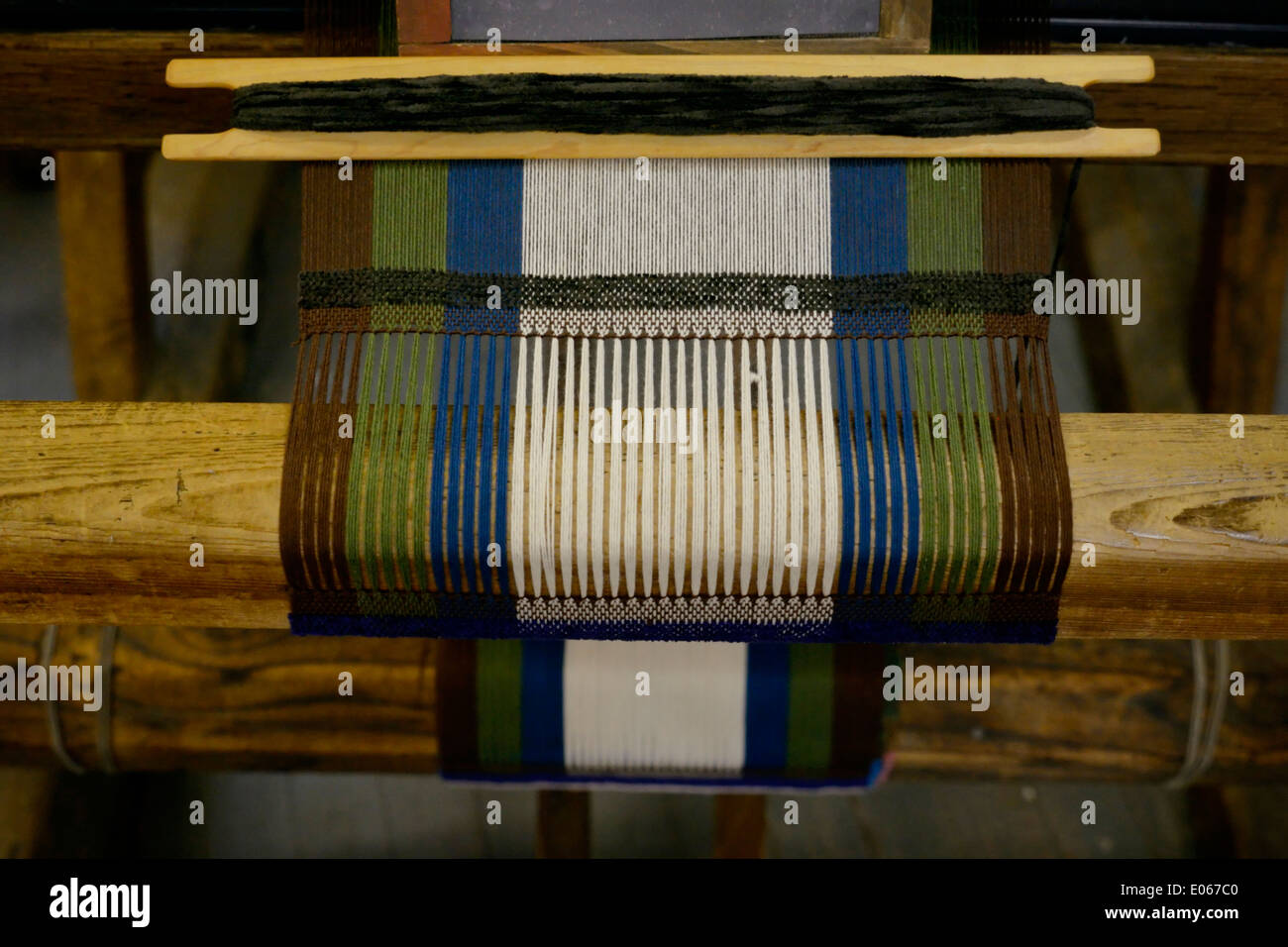 Antiker holzwebstuhl -Fotos und -Bildmaterial in hoher Auflösung – Alamy