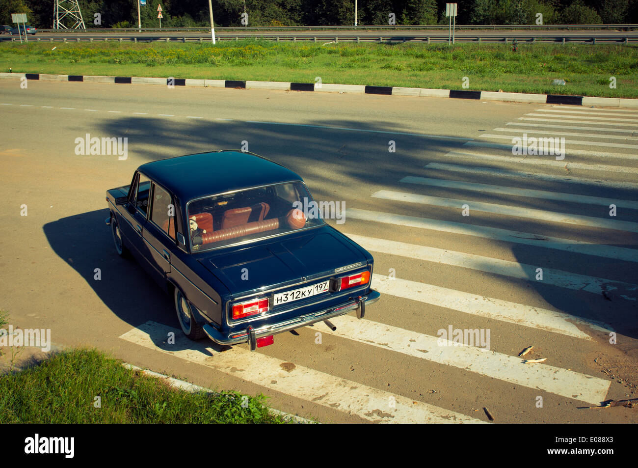 Avtovaz autovaz avto vaz auto vaz -Fotos und -Bildmaterial in hoher ...