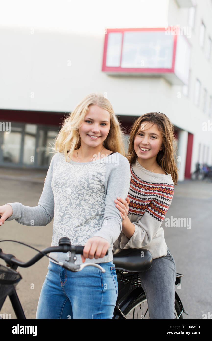 Freundliche Highschool Stockfotos und -bilder Kaufen - Alamy