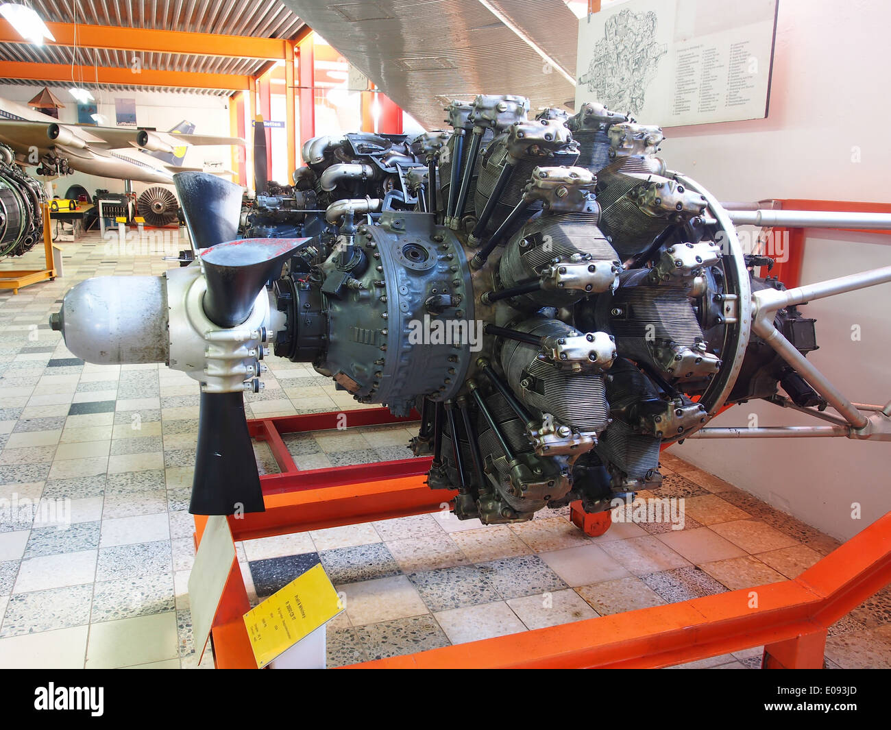 R 2800 -Fotos und -Bildmaterial in hoher Auflösung – Alamy