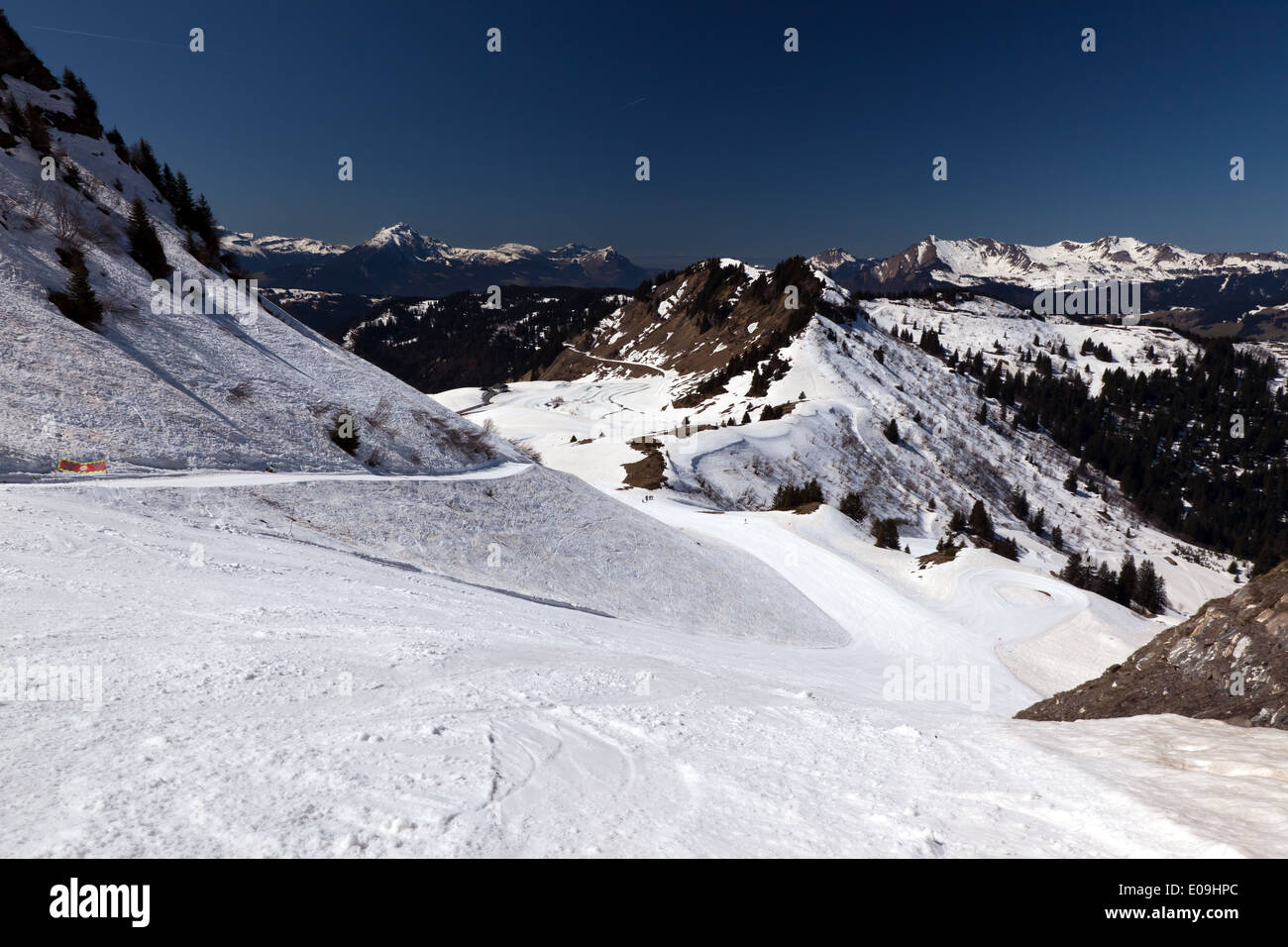 Sonnenschein ski resort -Fotos und -Bildmaterial in hoher Auflösung – Alamy