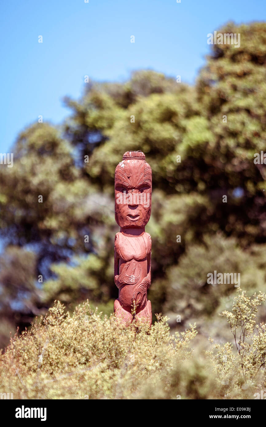 Maori statue -Fotos und -Bildmaterial in hoher Auflösung - Seite 2 - Alamy