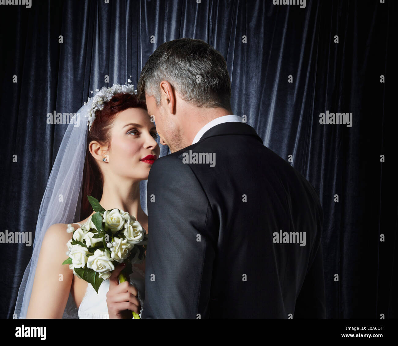 Bride and bridegroom -Fotos und -Bildmaterial in hoher Auflösung – Alamy