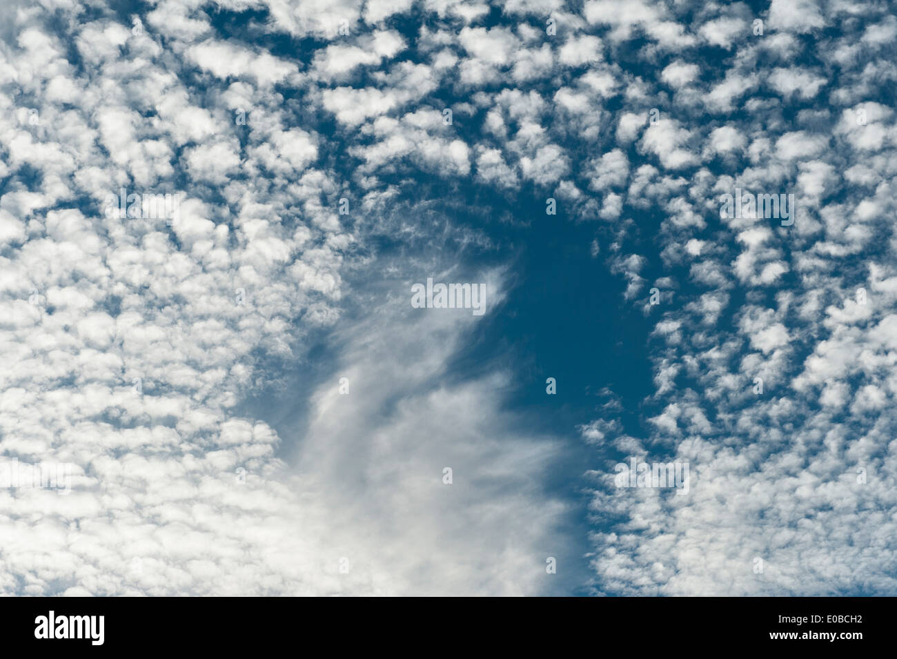 Uk sommerwolken Stockfotos und -bilder Kaufen - Alamy