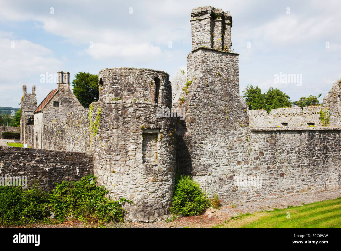 Boyle abtei roscommon -Fotos und -Bildmaterial in hoher Auflösung – Alamy