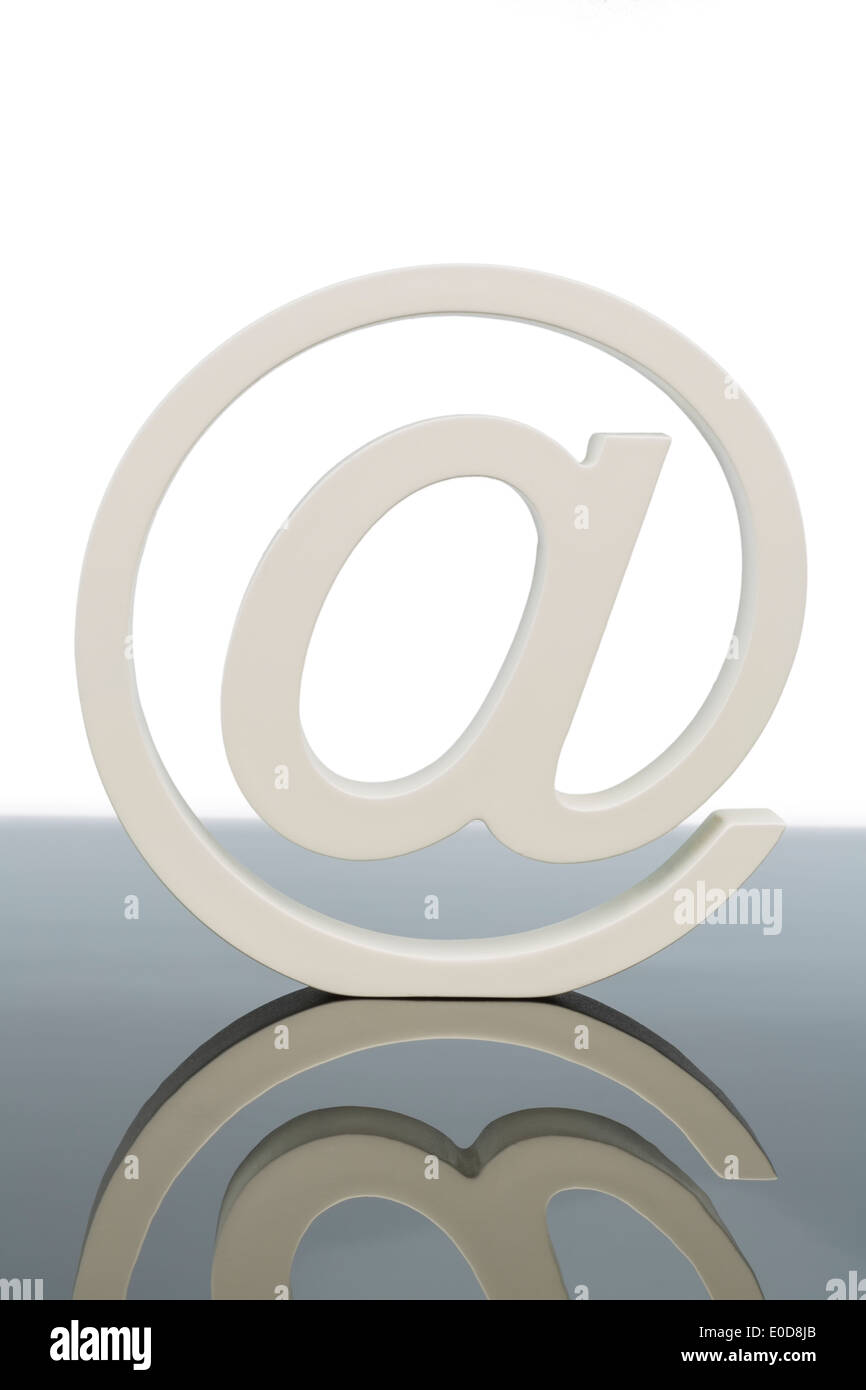 At-Zeichen, symbolische Foto für e-Mails, Internet und weltweite ...