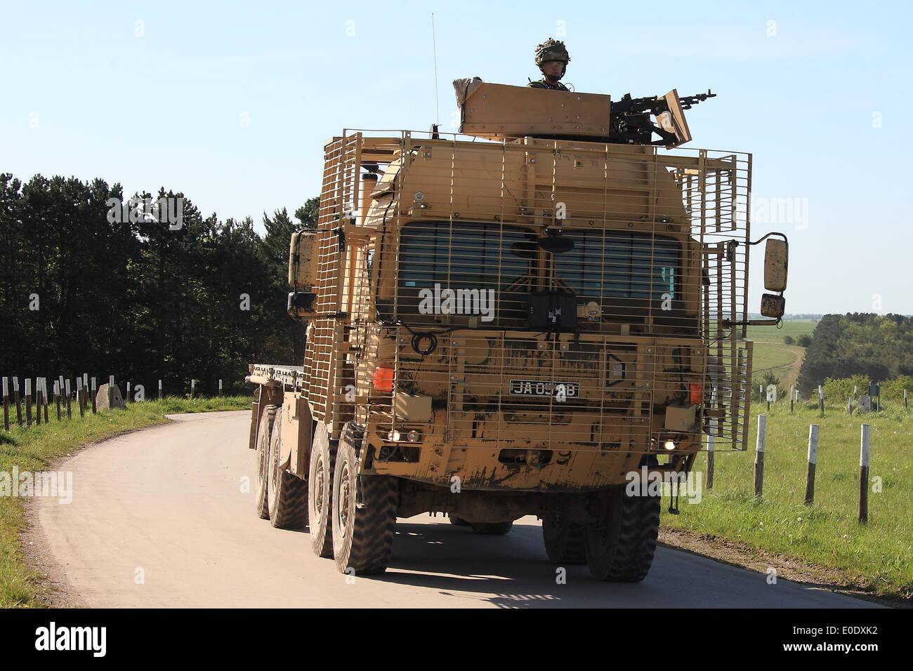 Slat armour -Fotos und -Bildmaterial in hoher Auflösung – Alamy