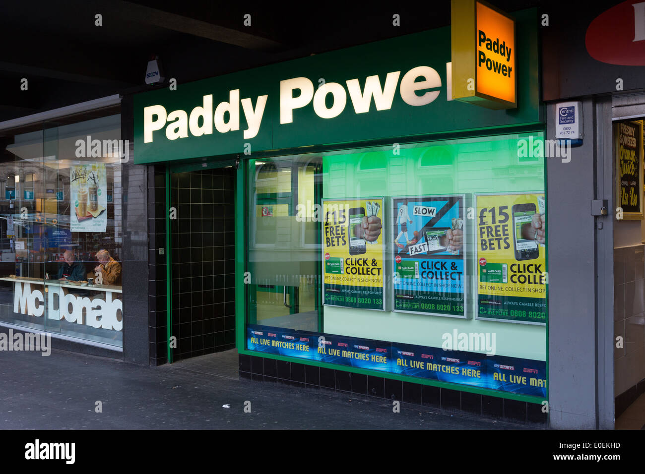 Paddy power wettshop -Fotos und -Bildmaterial in hoher Auflösung – Alamy