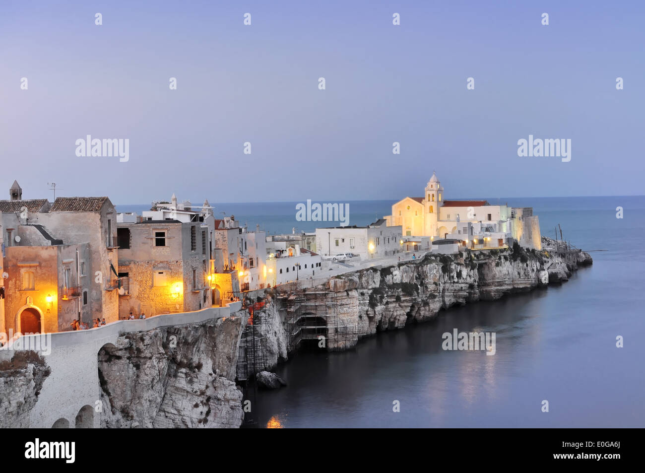 Vieste night gargano puglia italy -Fotos und -Bildmaterial in hoher ...