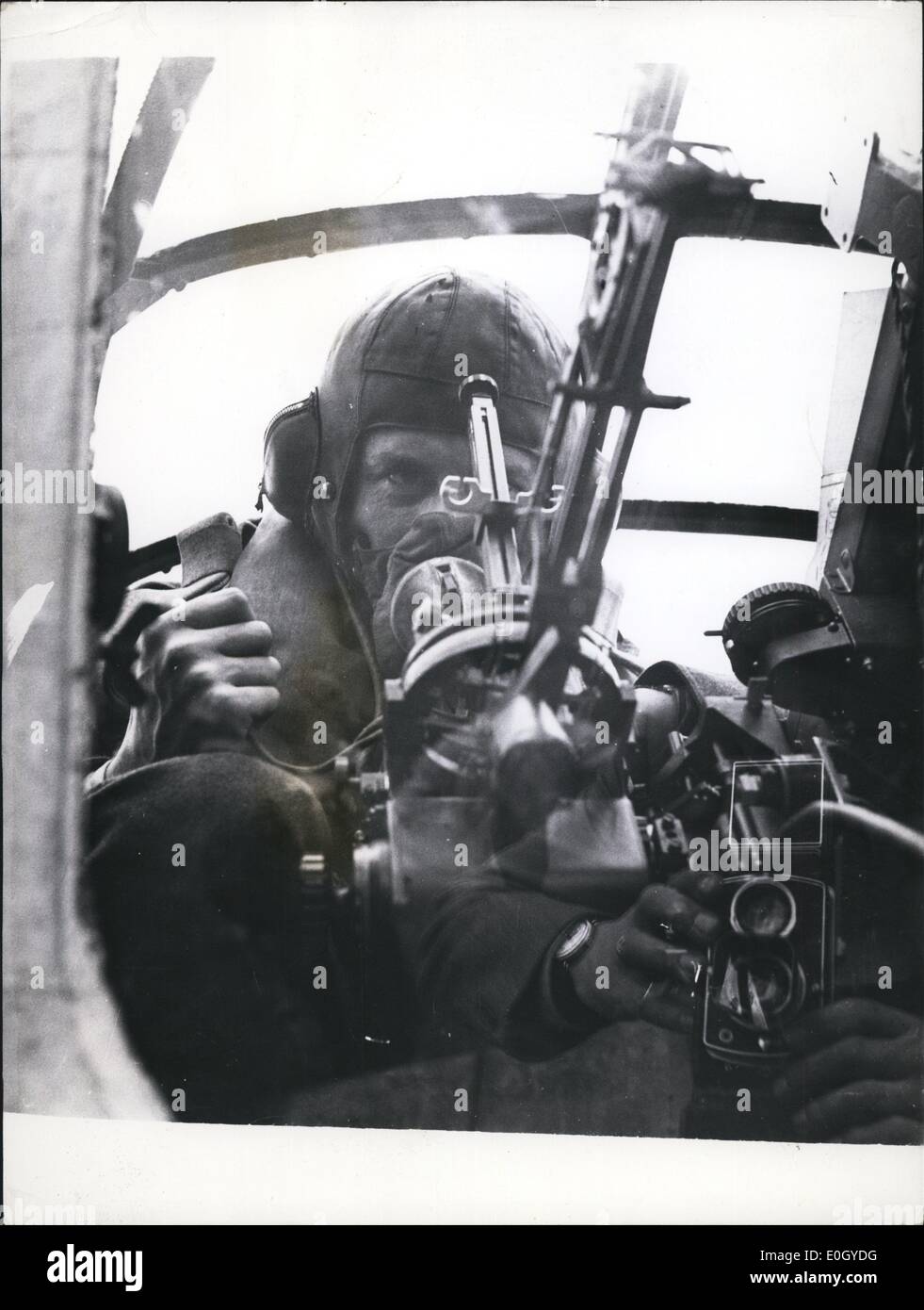 Bomb aimer -Fotos und -Bildmaterial in hoher Auflösung – Alamy