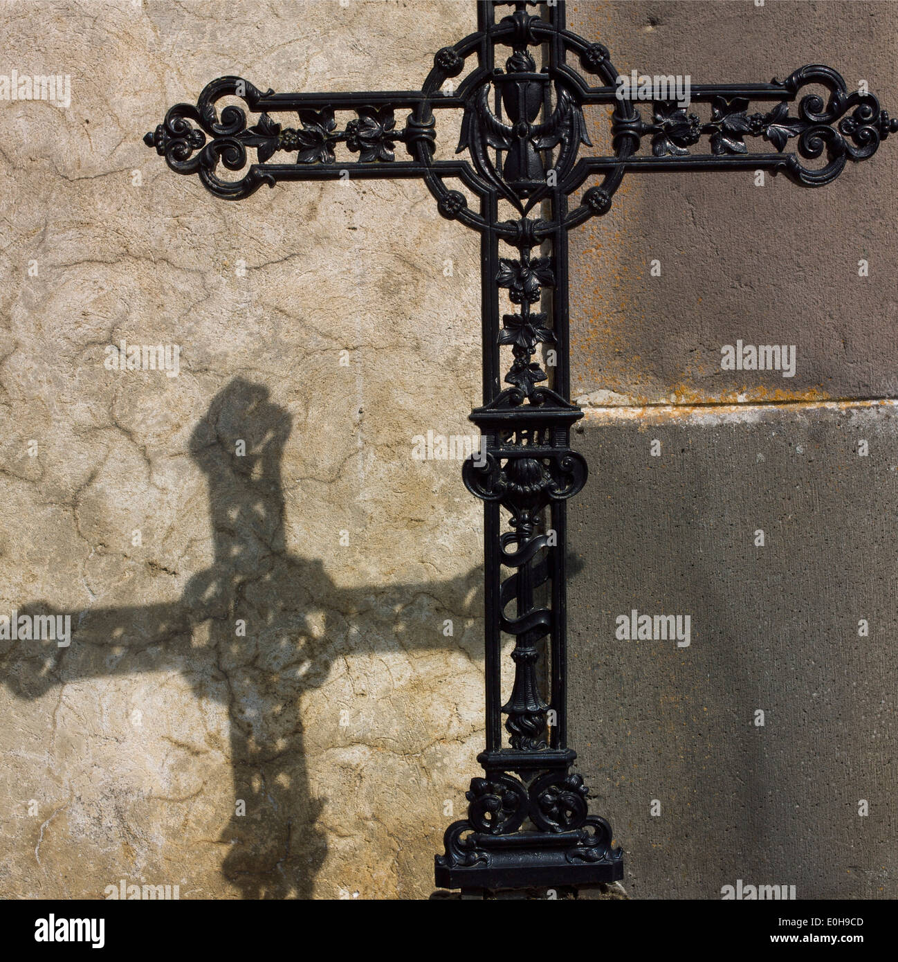 Símbolo de símbolos religiosos -Fotos und -Bildmaterial in hoher Auflösung – Alamy