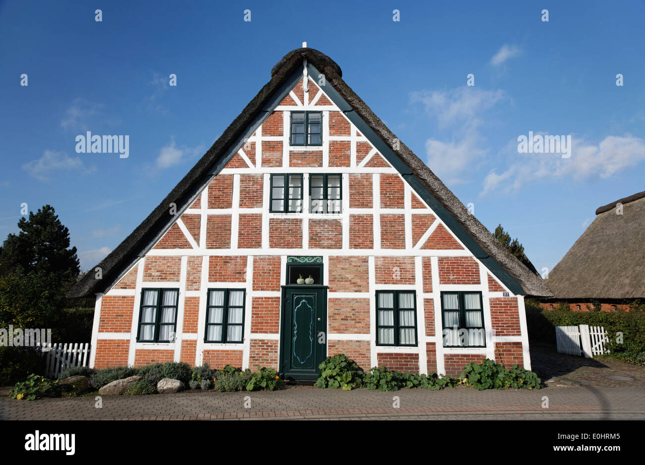 Bauernhaus im alten land -Fotos und -Bildmaterial in hoher Auflösung ...