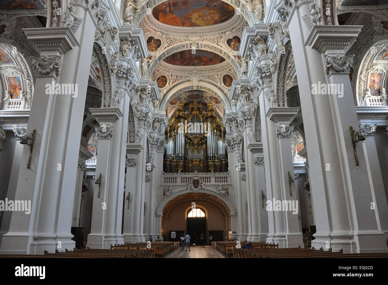 Innenraum der St.-Stephans Kathedrale, Passau, Deutschland ...