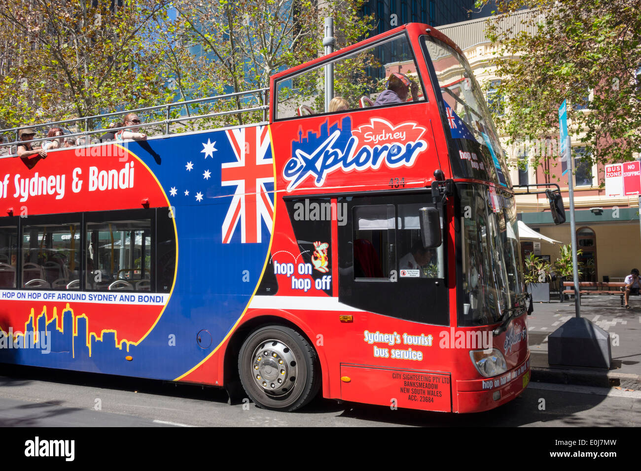 Australischer doppeldeckerbus -Fotos und -Bildmaterial in hoher ...