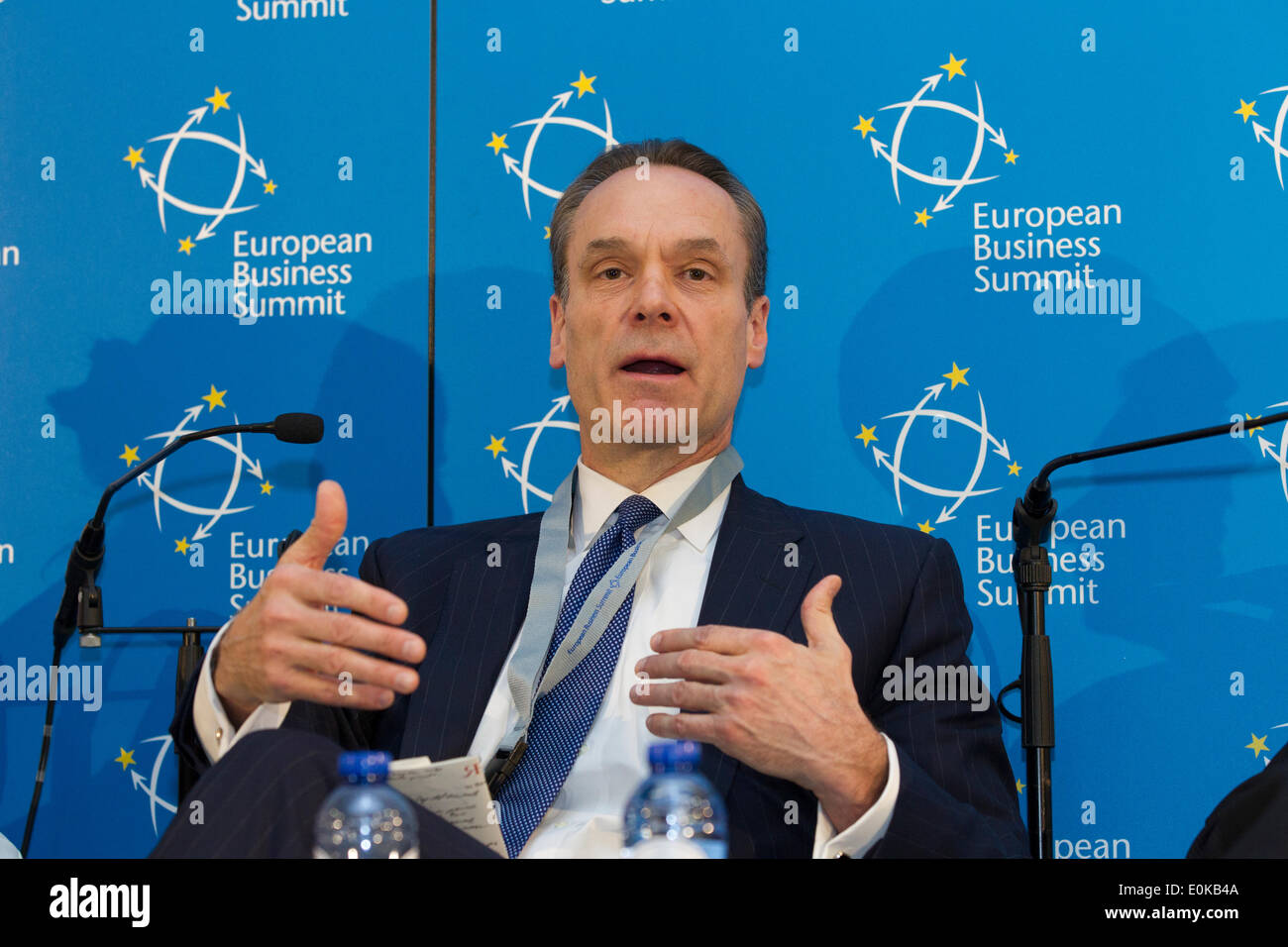 James cowles -Fotos und -Bildmaterial in hoher Auflösung – Alamy