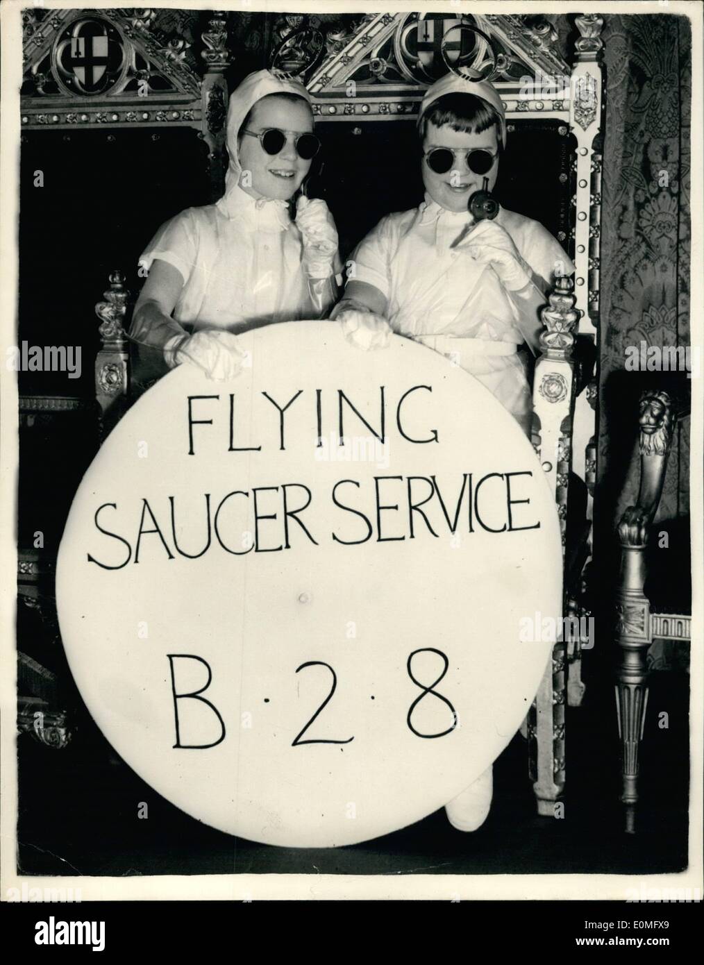 1. Januar 1955 - Kinder Fancy Dress Party im Mansion House: Foto zeigt ...