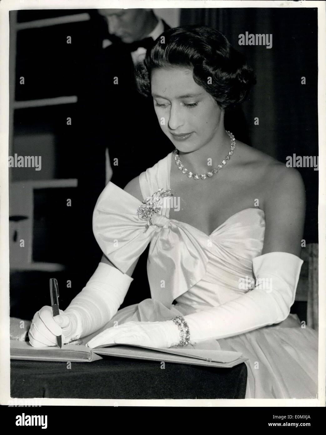 20. Oktober 1956 - Prinzessin Margaret auf East African Tour - Zeichen ...