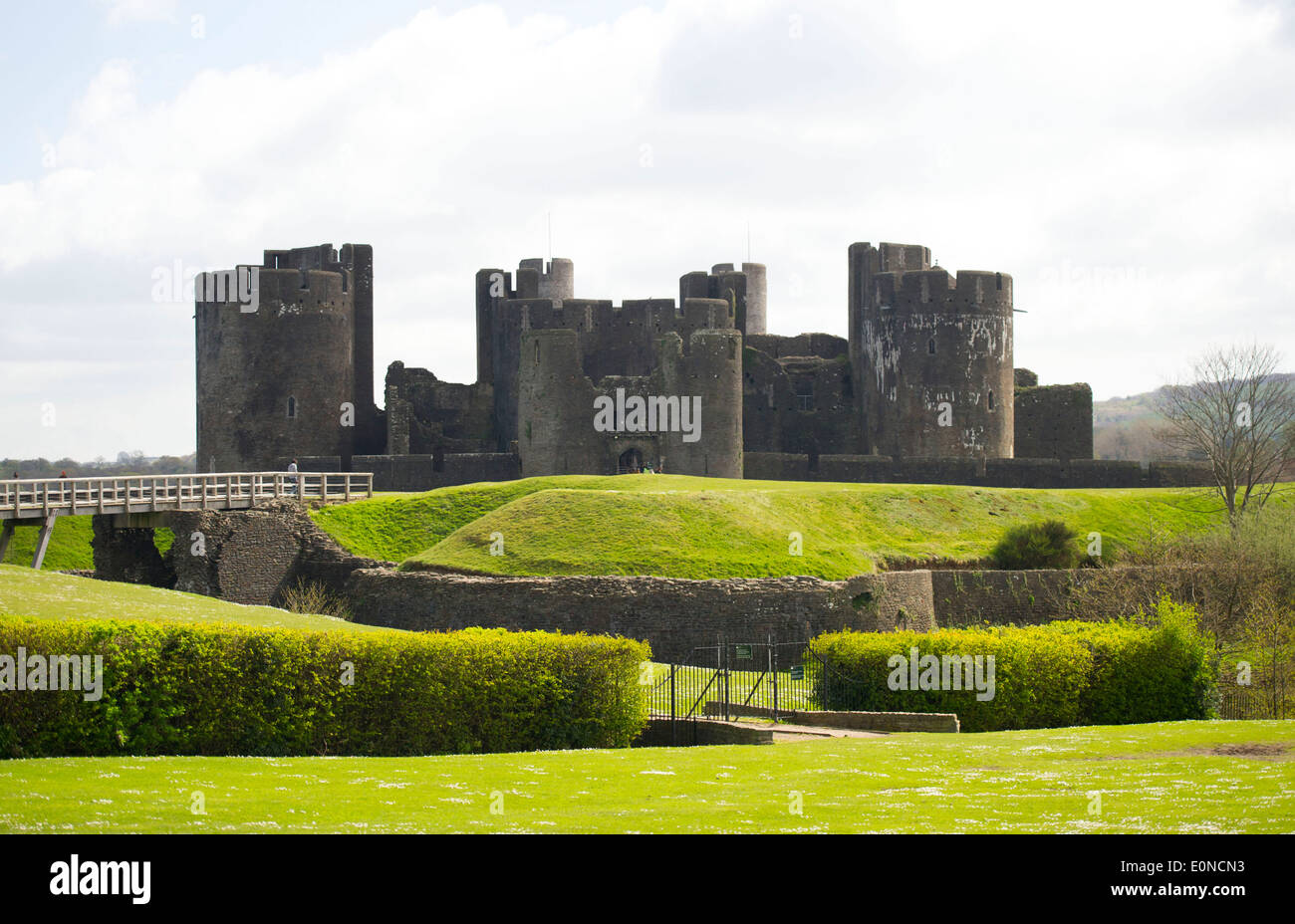 Caerphilly castle -Fotos und -Bildmaterial in hoher Auflösung – Alamy