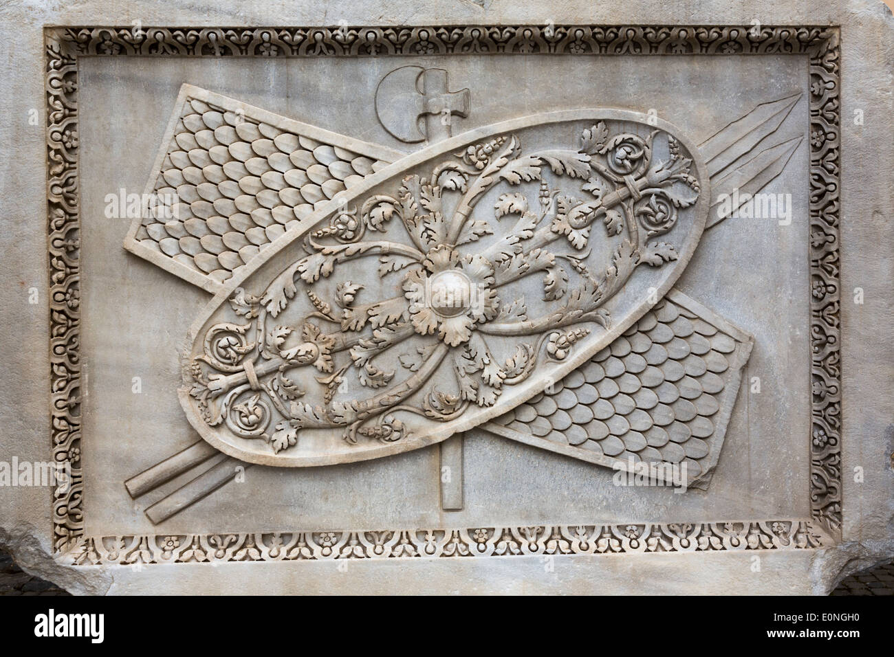 Roman Relief Stockfotos & Roman Relief Bilder - Alamy