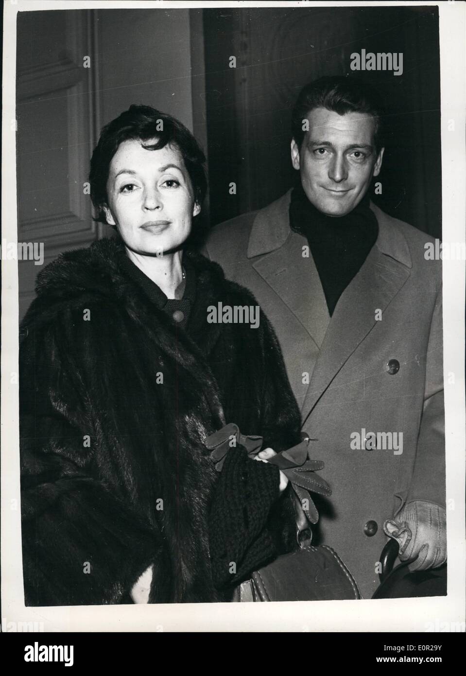 12. Dezember 1957 - Lilli Palmer fliegen mit ihrem neuen Ehemann: Schauspielerin Lilli Palmer ...