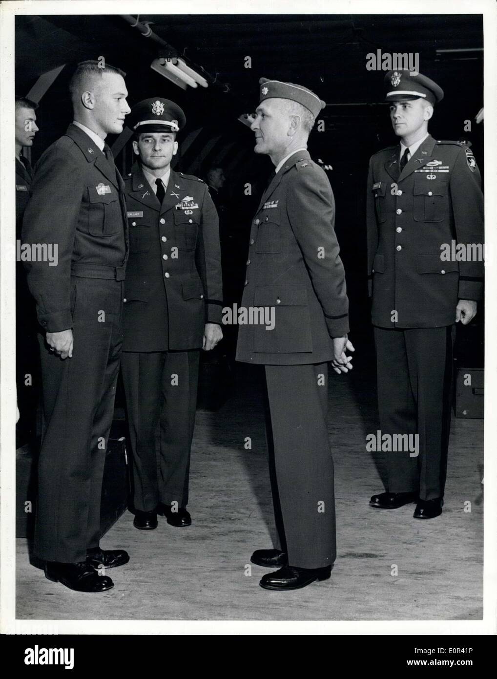 John j paris -Fotos und -Bildmaterial in hoher Auflösung – Alamy