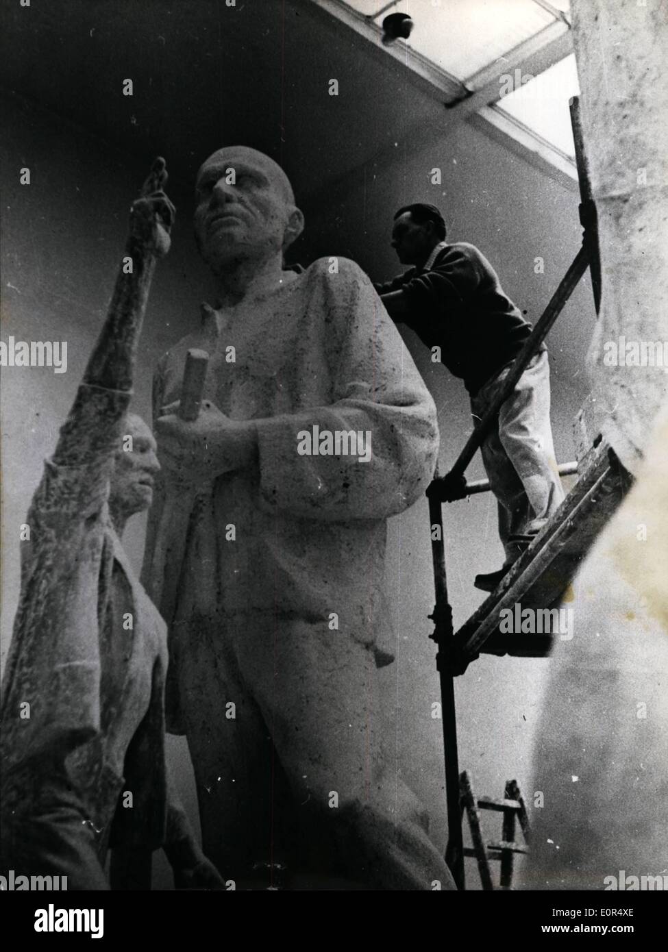 Fritz cremer -Fotos und -Bildmaterial in hoher Auflösung – Alamy