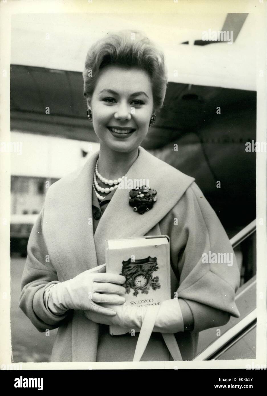 4. April 1958 - kommt zur Premiere des Südpazifik Mitzi Gaynor. Mitzi ...