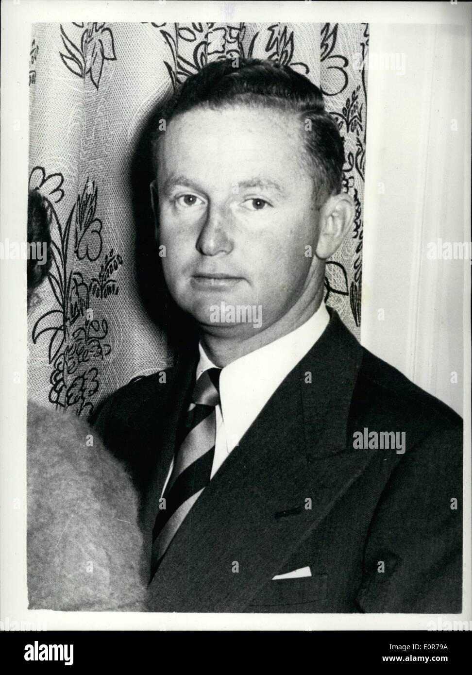 5. Mai 1958 - südafrikanische Millionär Frau gewährt Trennung. Frau Ann ...