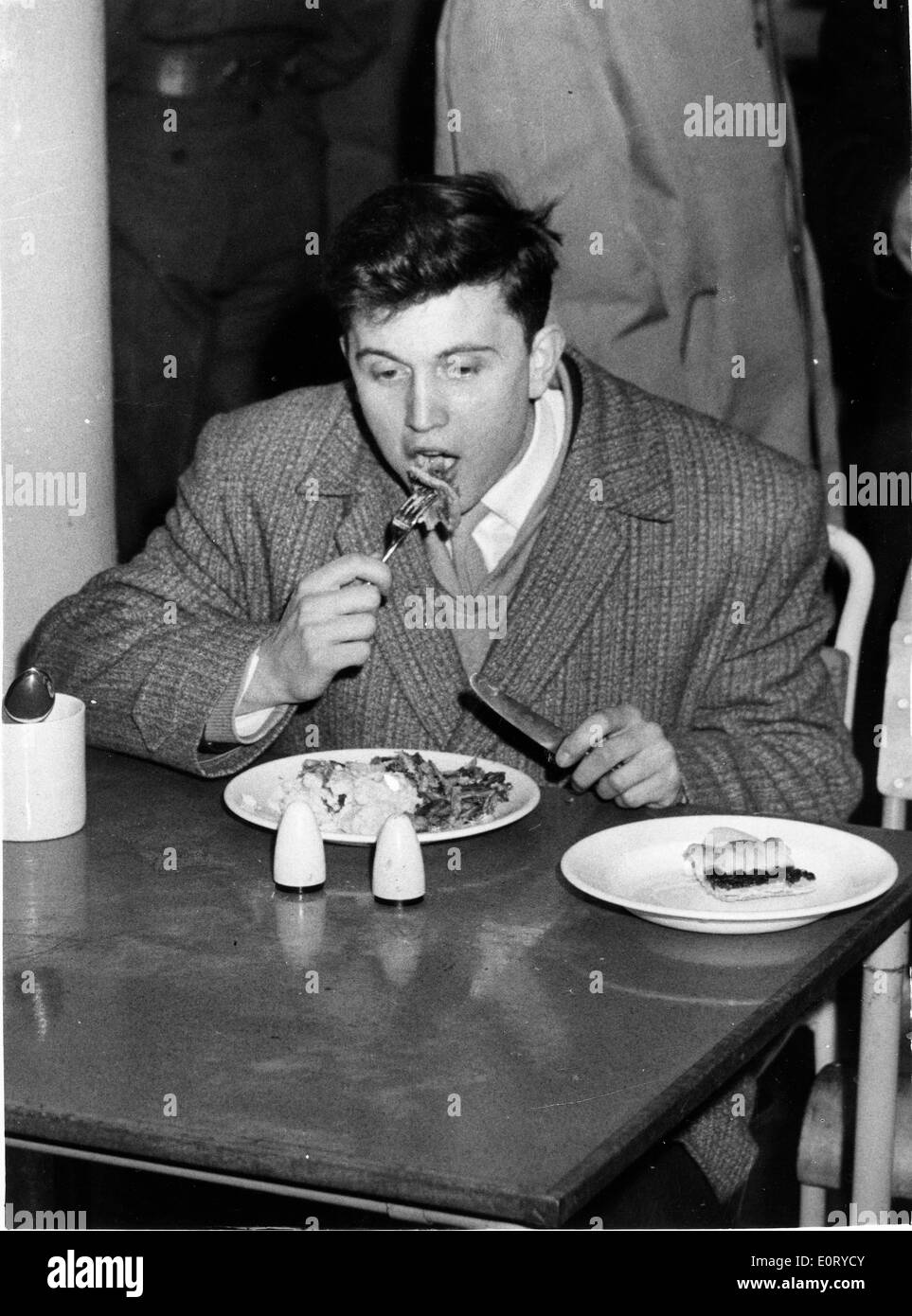 British pop singer terry dene -Fotos und -Bildmaterial in hoher ...