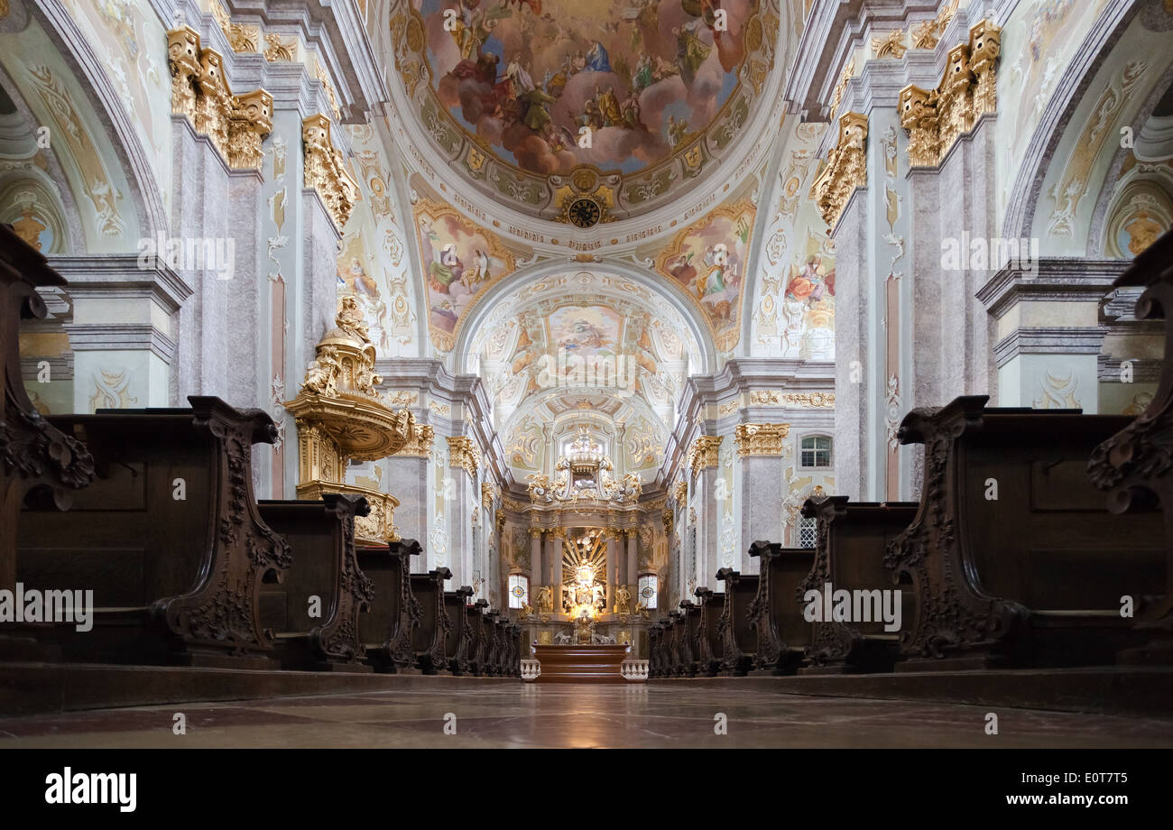 Altaere altar basilika bauwerk bauwerke deckenfresken deckengemaelde ...