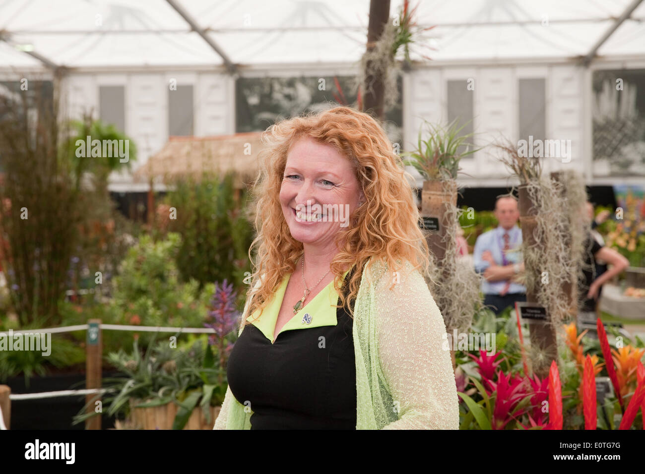 Charlie dimmock garden -Fotos und -Bildmaterial in hoher Auflösung – Alamy