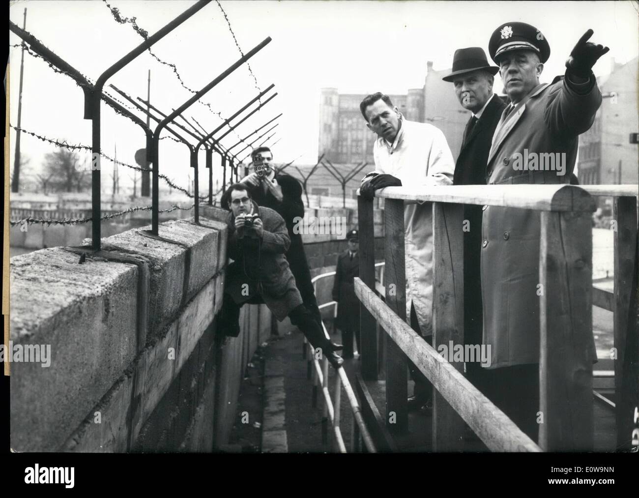 Berlin mauer 1962 -Fotos und -Bildmaterial in hoher Auflösung – Alamy