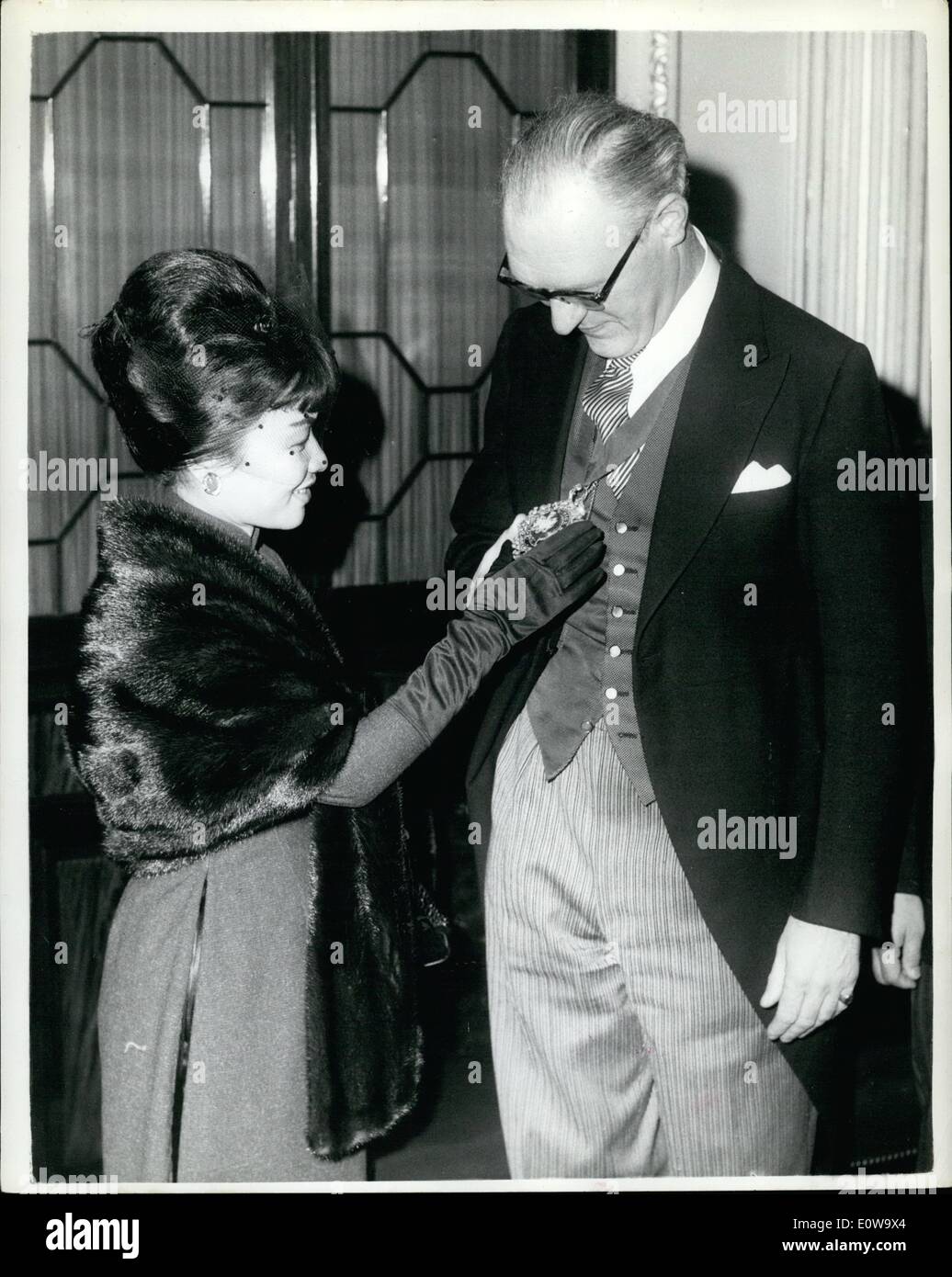 4. April 1962 - die First Lady von Vietnam besucht der Lord Mayor Of ...