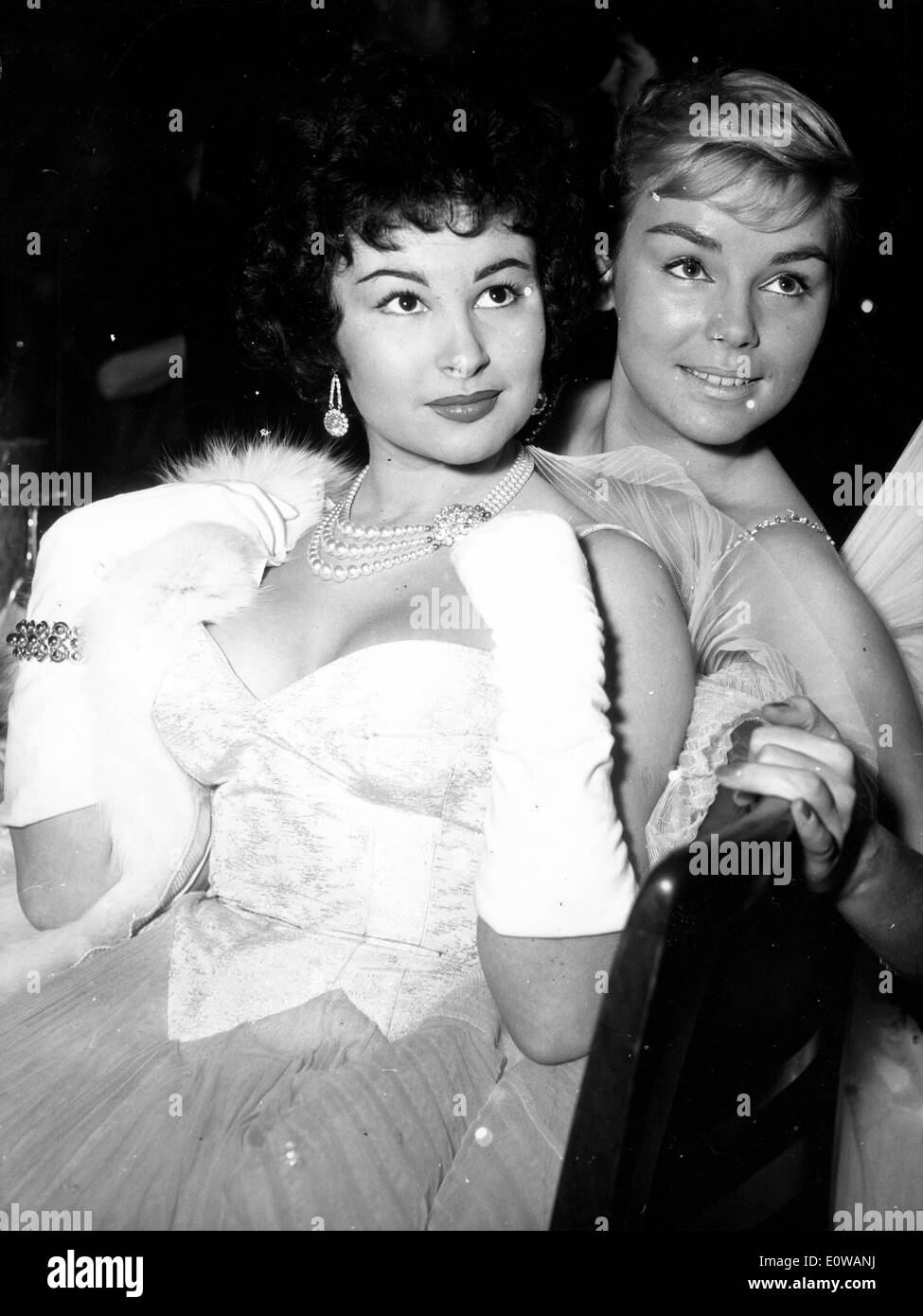 Suzanne cramer -Fotos und -Bildmaterial in hoher Auflösung – Alamy