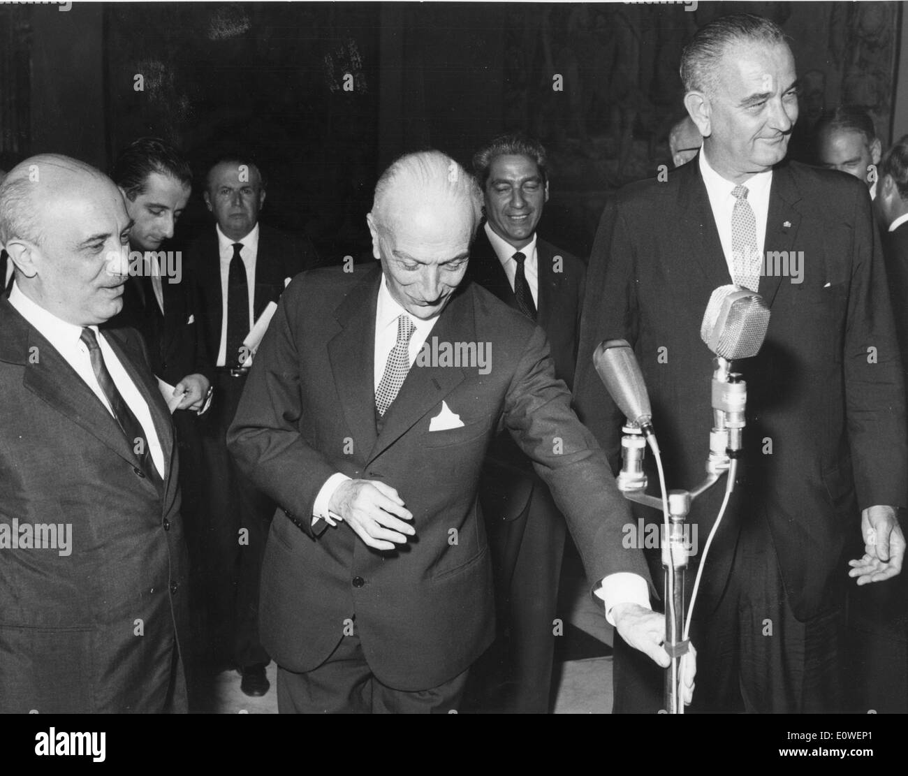 Lyndon baines johnson 1908 1973 Schwarzweiß-Stockfotos und -bilder - Alamy