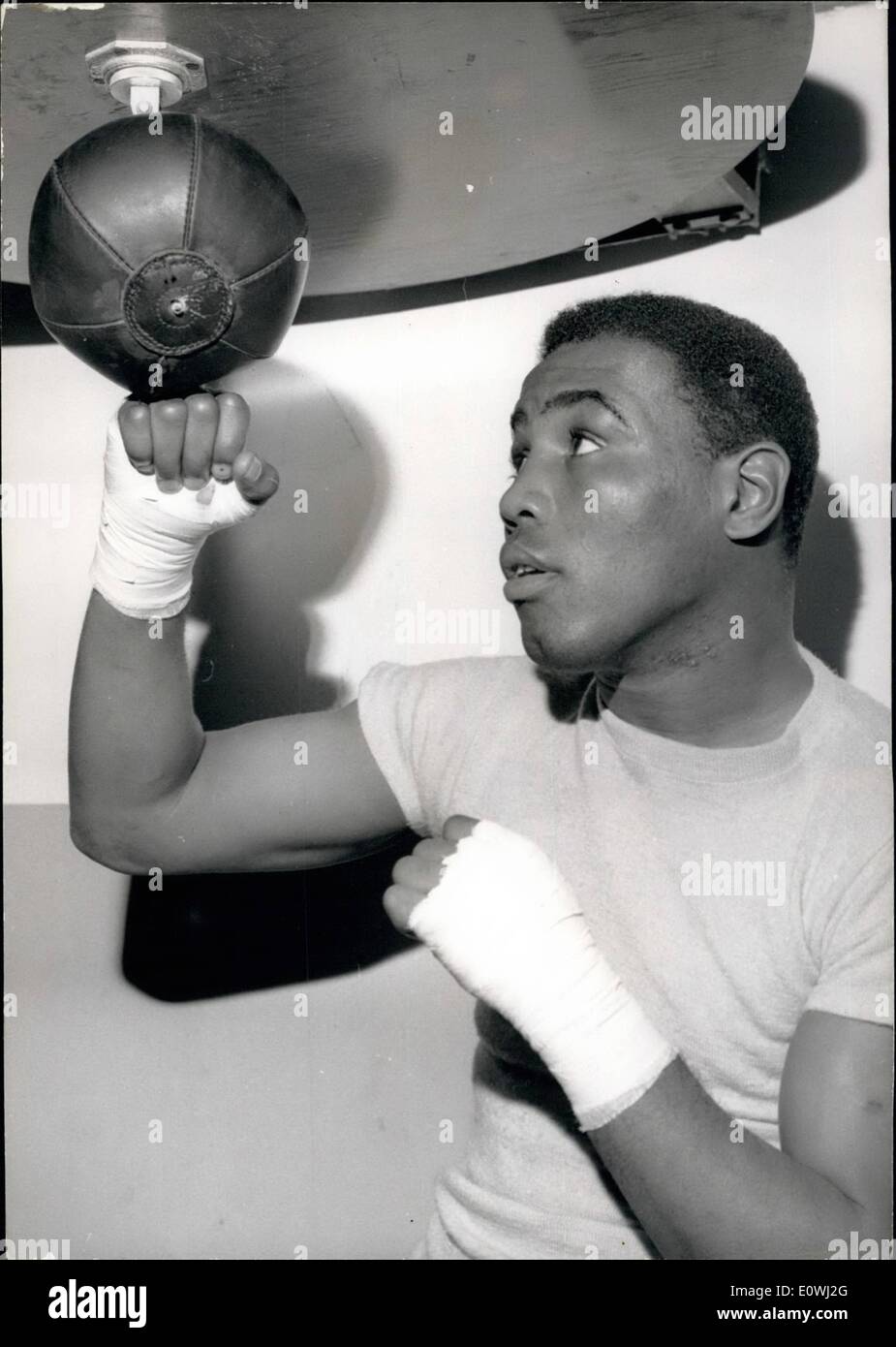 3. März 1963 - amerikanische Boxer Charley Scott unter Training: sein ...