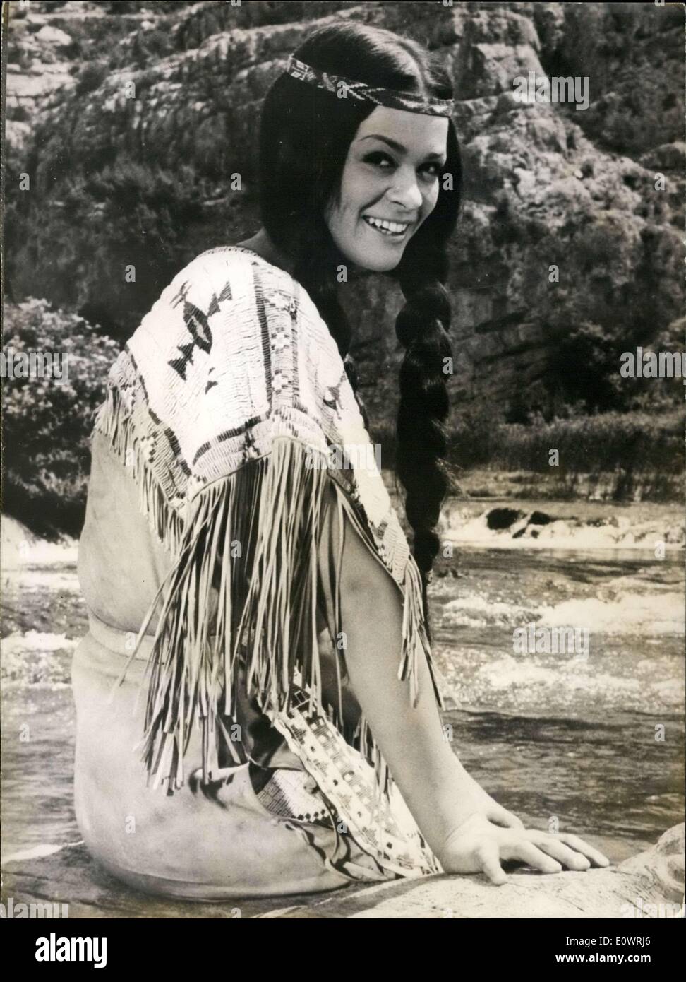 Marie versini -Fotos und -Bildmaterial in hoher Auflösung – Alamy