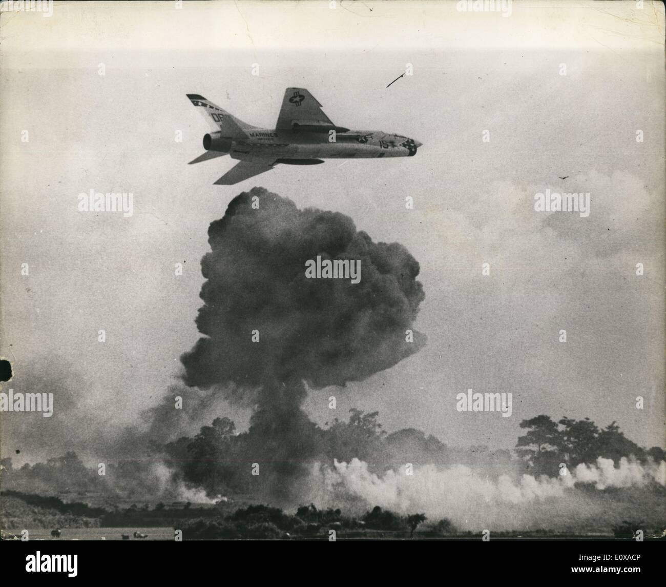 Atom bomb explosion -Fotos und -Bildmaterial in hoher Auflösung – Alamy