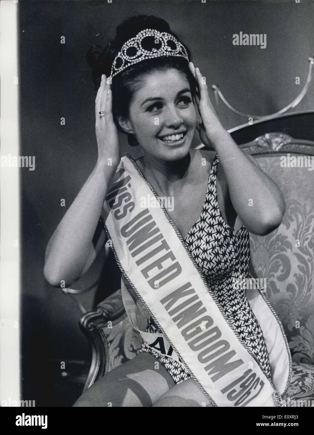 18. August 1967 - Miss United Kingdom: Model Jennifer Lewis im Bild ...