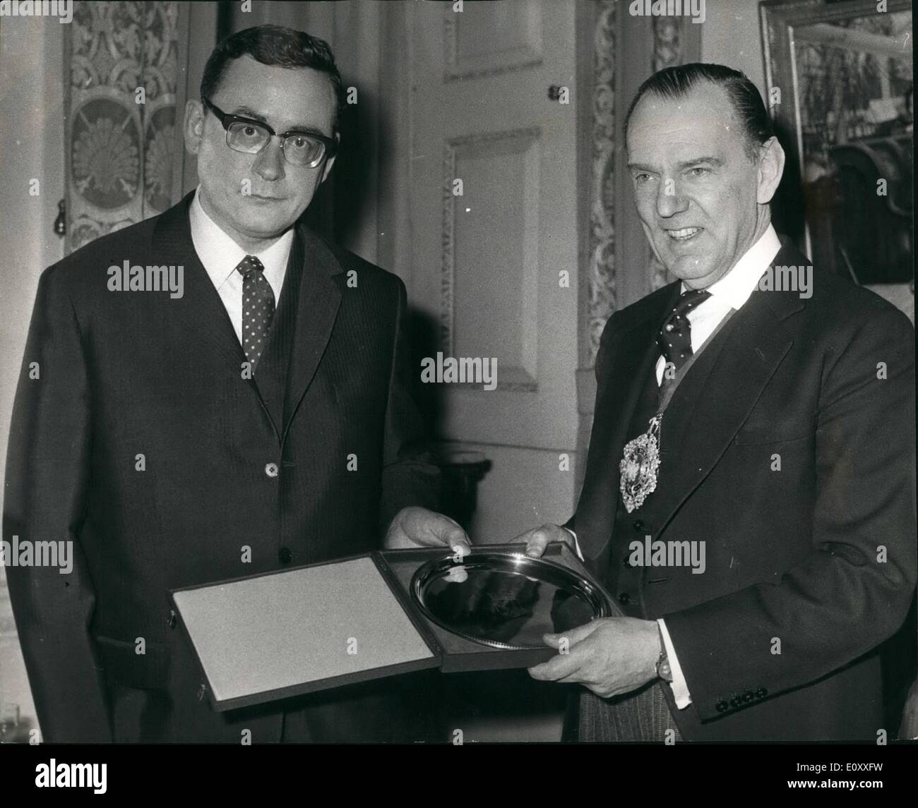 Regierender bürgermeister von westberlin -Fotos und -Bildmaterial in ...