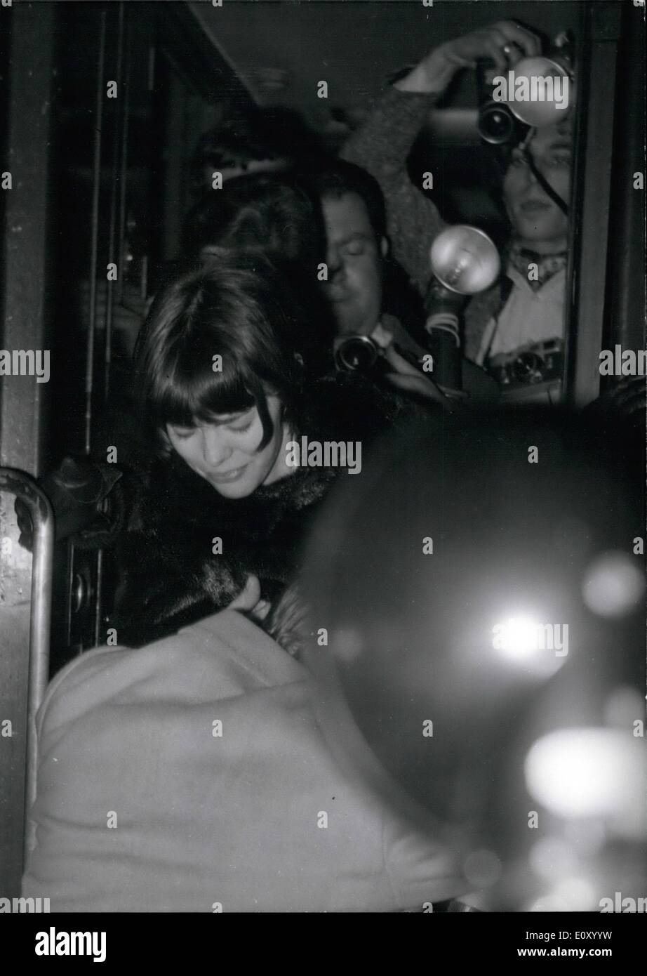 2. Februar 1968 - Mireille Mathieu: Verletzungen mehr ernst als gedacht ...