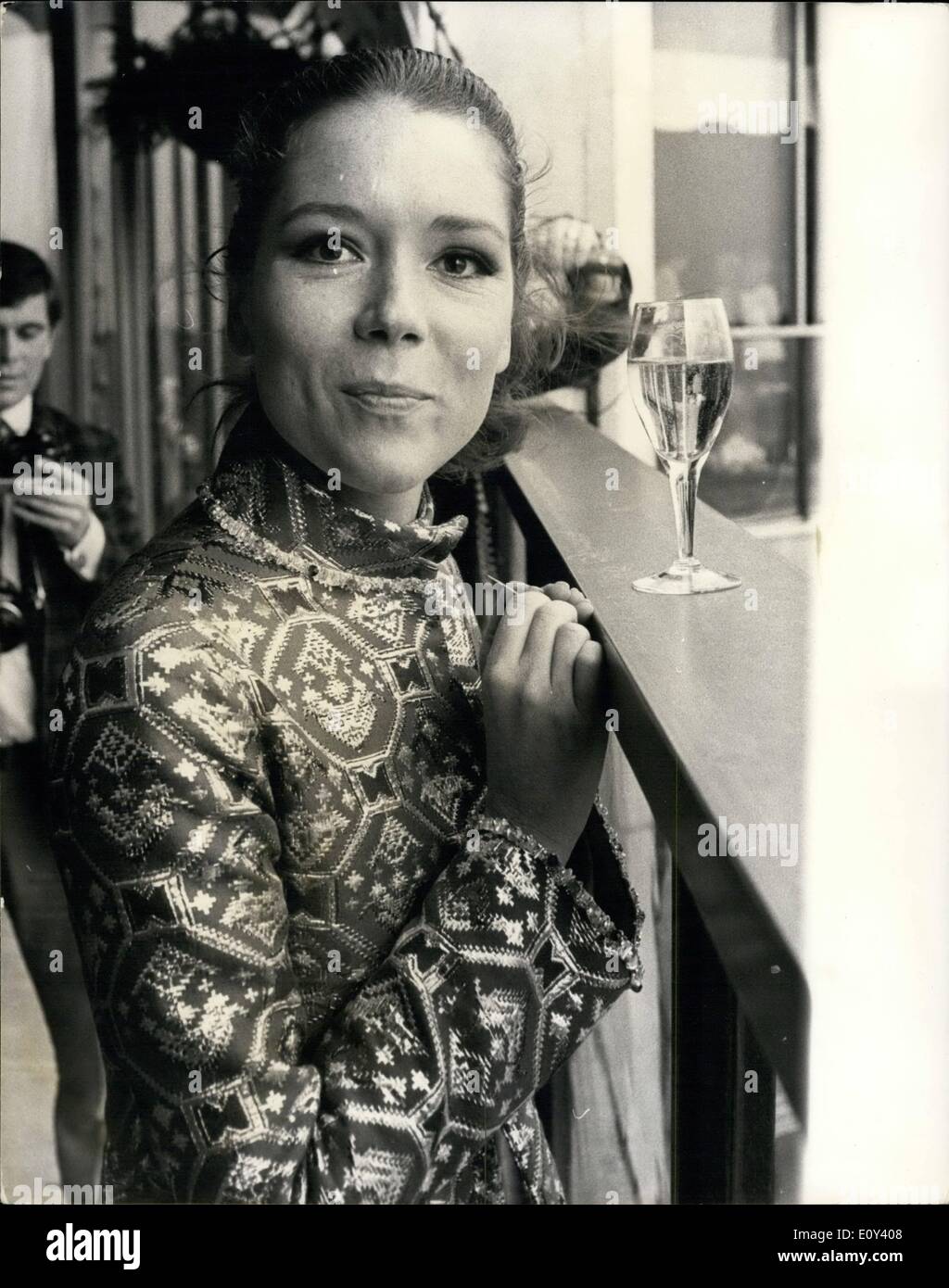 Schauspielerin diana -Fotos und -Bildmaterial in hoher Auflösung – Alamy