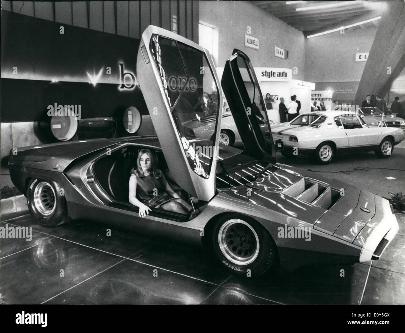 11. November 1968 - 50. Turin International Auto show eröffnet. das ...