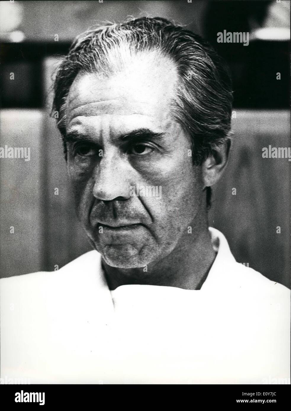 4. April 1969 - Herz-Transplantation in Zürich. Der Direktor der ...