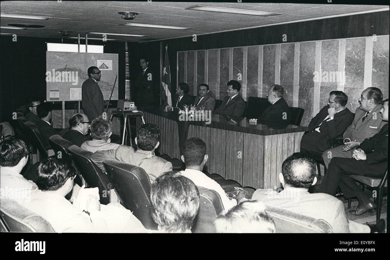 Dr boris v petrovski -Fotos und -Bildmaterial in hoher Auflösung – Alamy